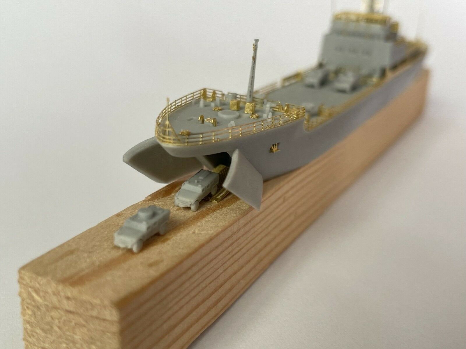 NNT Modell | PLAN Type 073A Yushu Class Medium Landing Ship | purchase ...