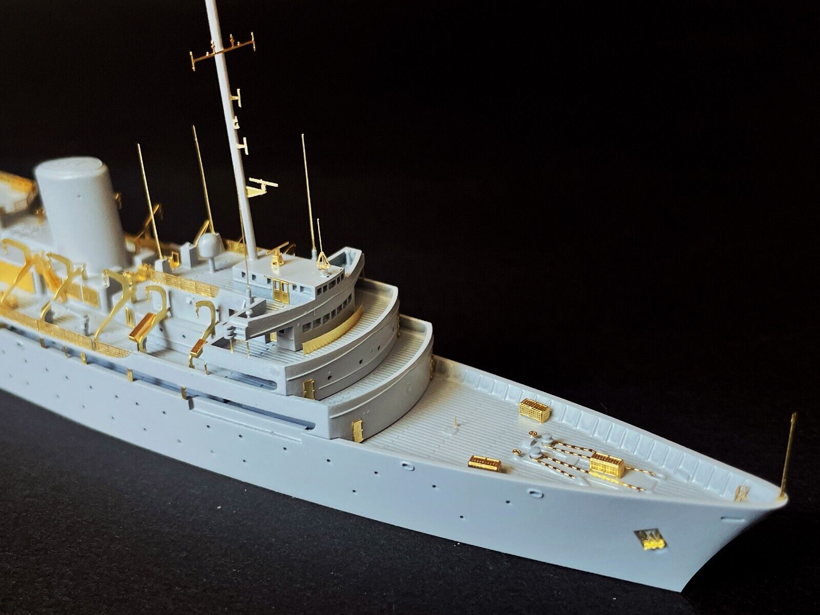 NNT Modell | 1/700 Her Majesty's Yacht Britannia Royal Yacht Britannia ...